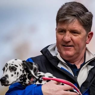 Explore Edinburgh with Neil M. - Private Tour Guide | ToursByLocals